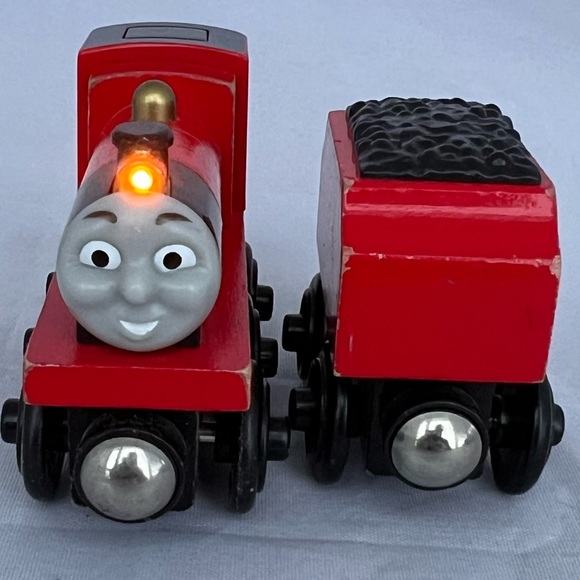 Thomas & Friends | Toys | James Thomas The Train Tank Engine Lights Up ...